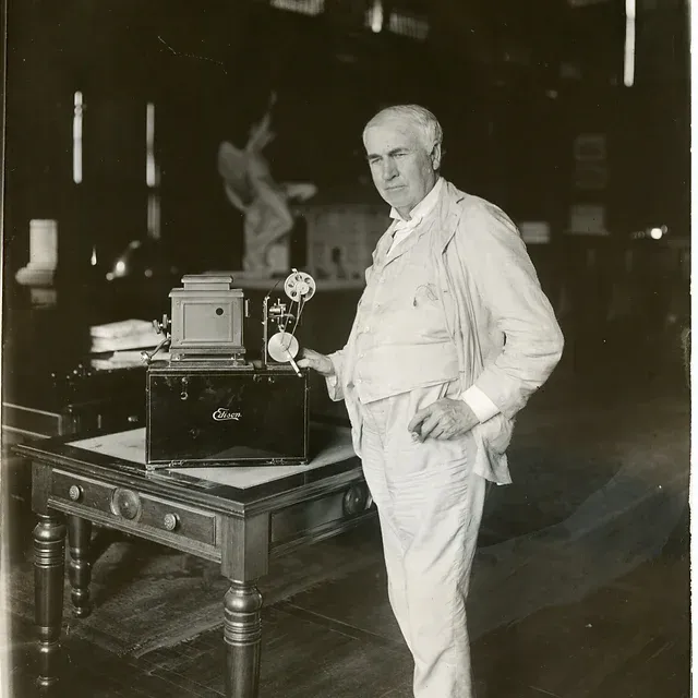 Thomas Edison, A Famous Inventor and Genius!