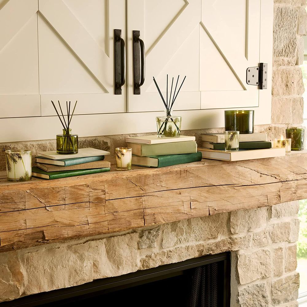 Christmas Candles That Smell Like an Amazing Holiday Home!